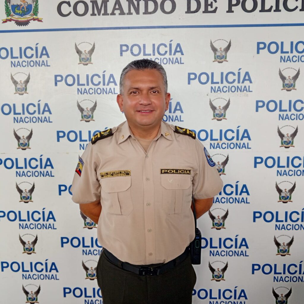 Daniel Guevara, Nuevo Comandante de Policía de la Subzona Pastaza ...